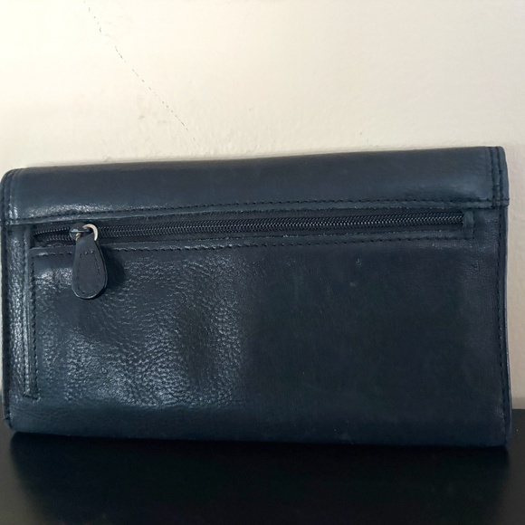 Rolfs | Bags | Rolfs Trifold Wallet Clutch Genuine Leather Black ...
